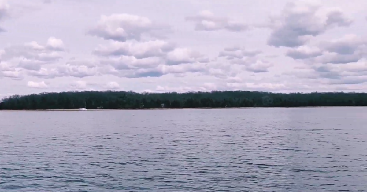 4 Best Beaches in Tennessee :You Must Visit for a Perfect Beach Day